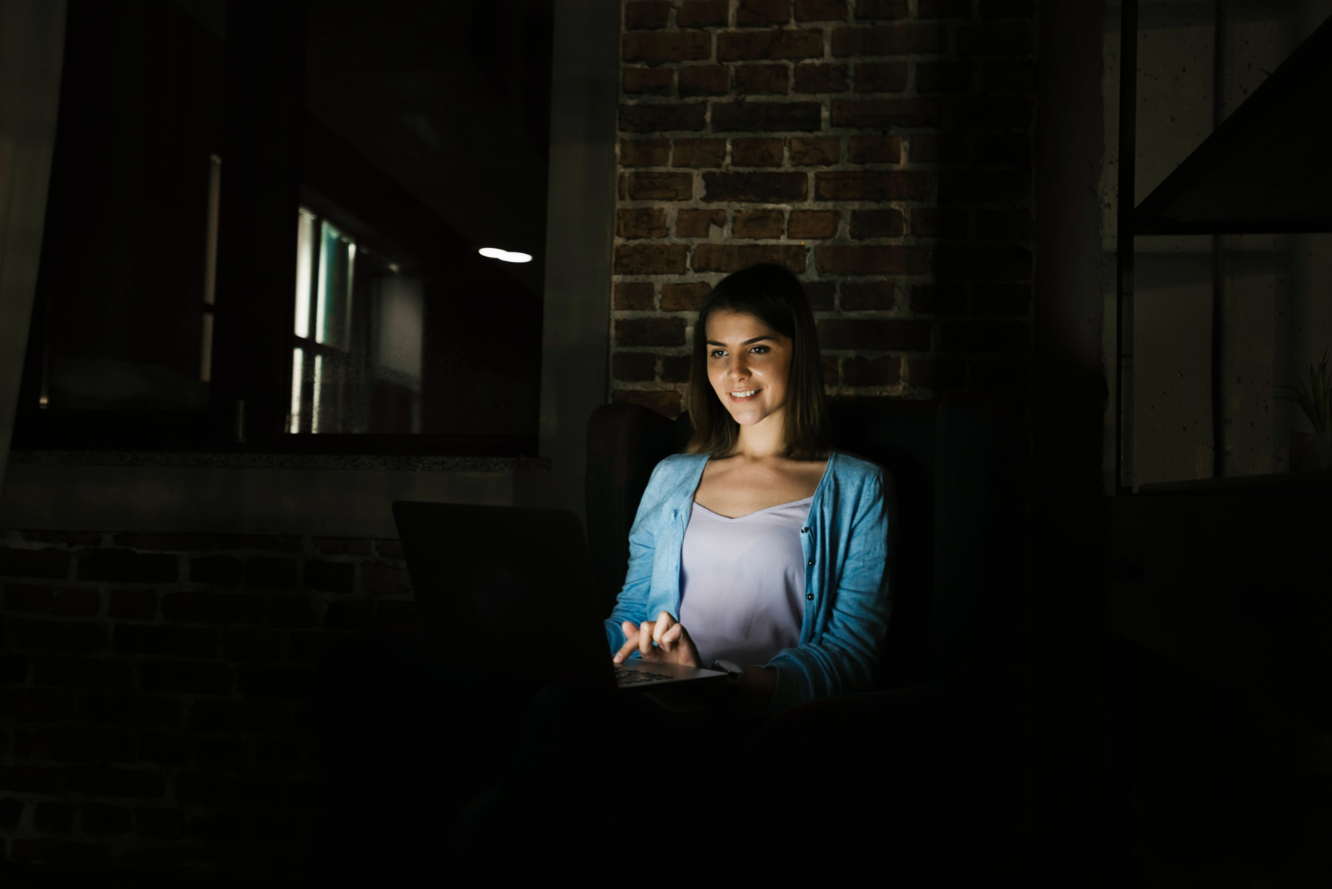 Top 5 Dark Mode plugin for eCommerce to boost Your Conversion Rate Top 5 Dark Mode plugin for eCommerce to boost Your Conversion Rate